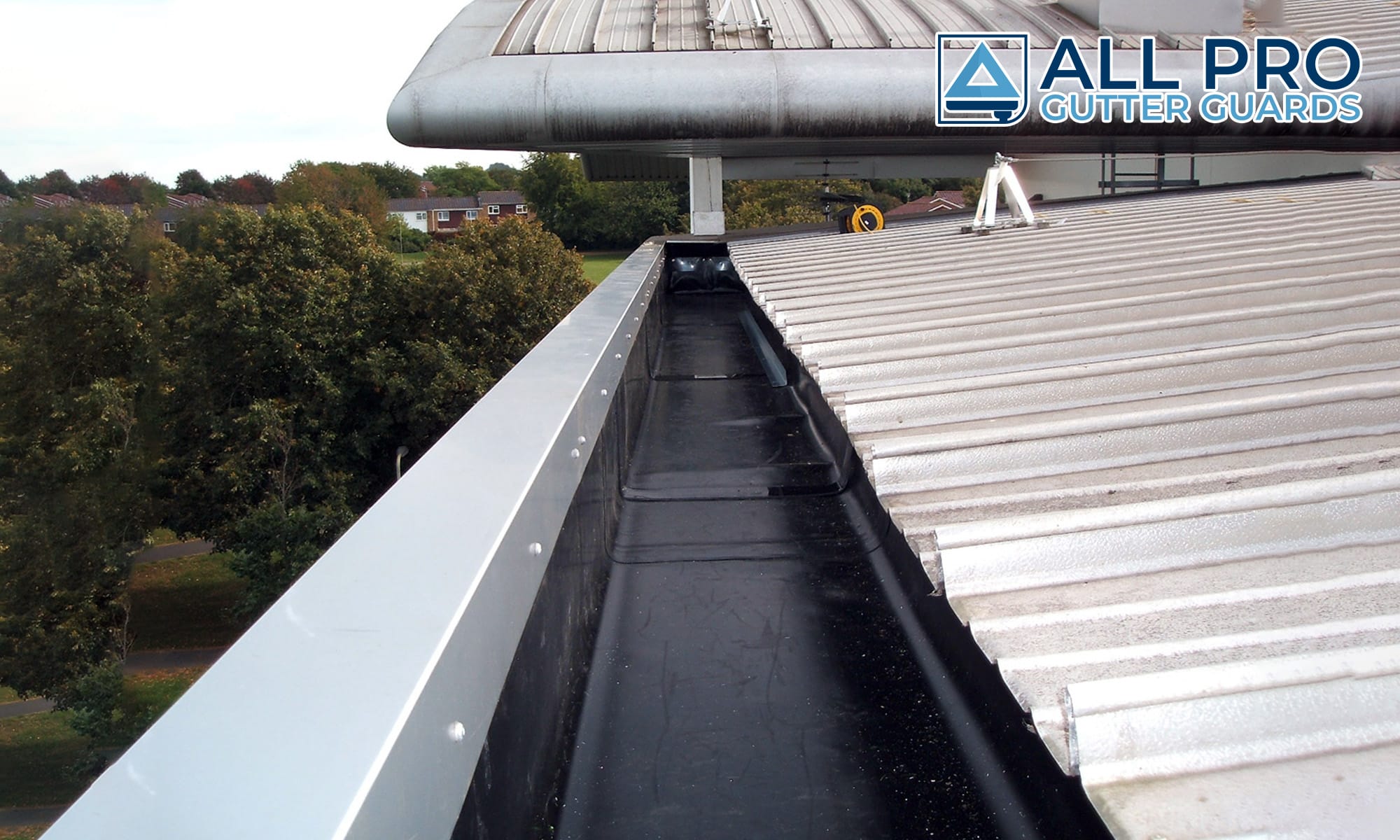 Gutter Guard Cleaning Service Poconos | Albrightsville Seamless Gutter ...